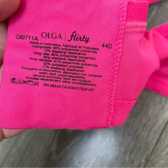 Olga | Intimates & Sleepwear | Olga Bra Unlined Underwire Floral Lace ...